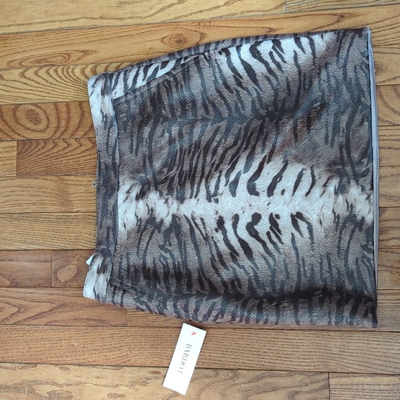 Bardot | Skirts | Nwt Bardot Alexis Animal Mini Skirt | Poshmark